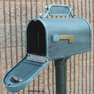 Classic Cast Mailbox